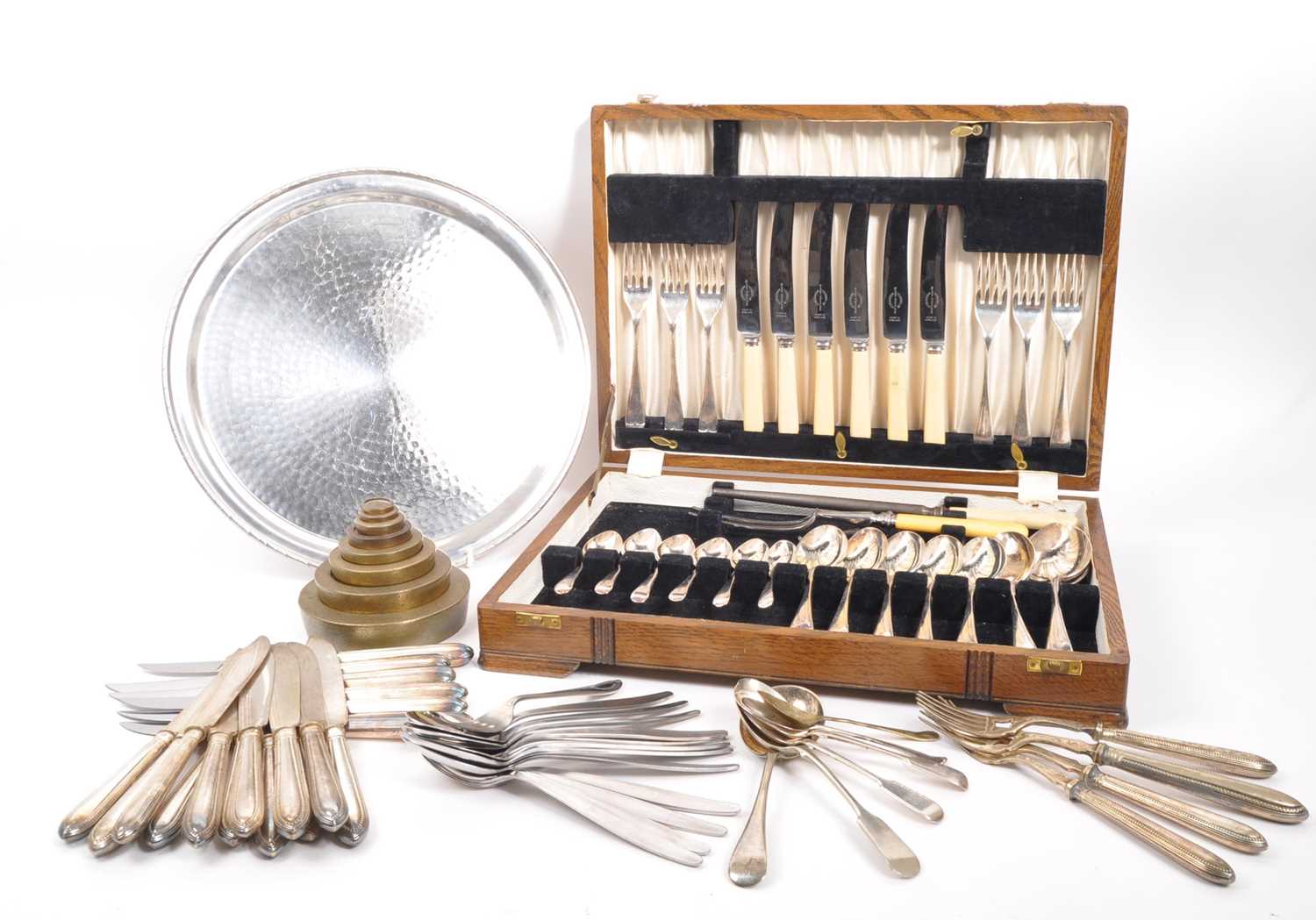 Lot 253 - COLLECTION OF 20TH CENTURY SILVER PLATE